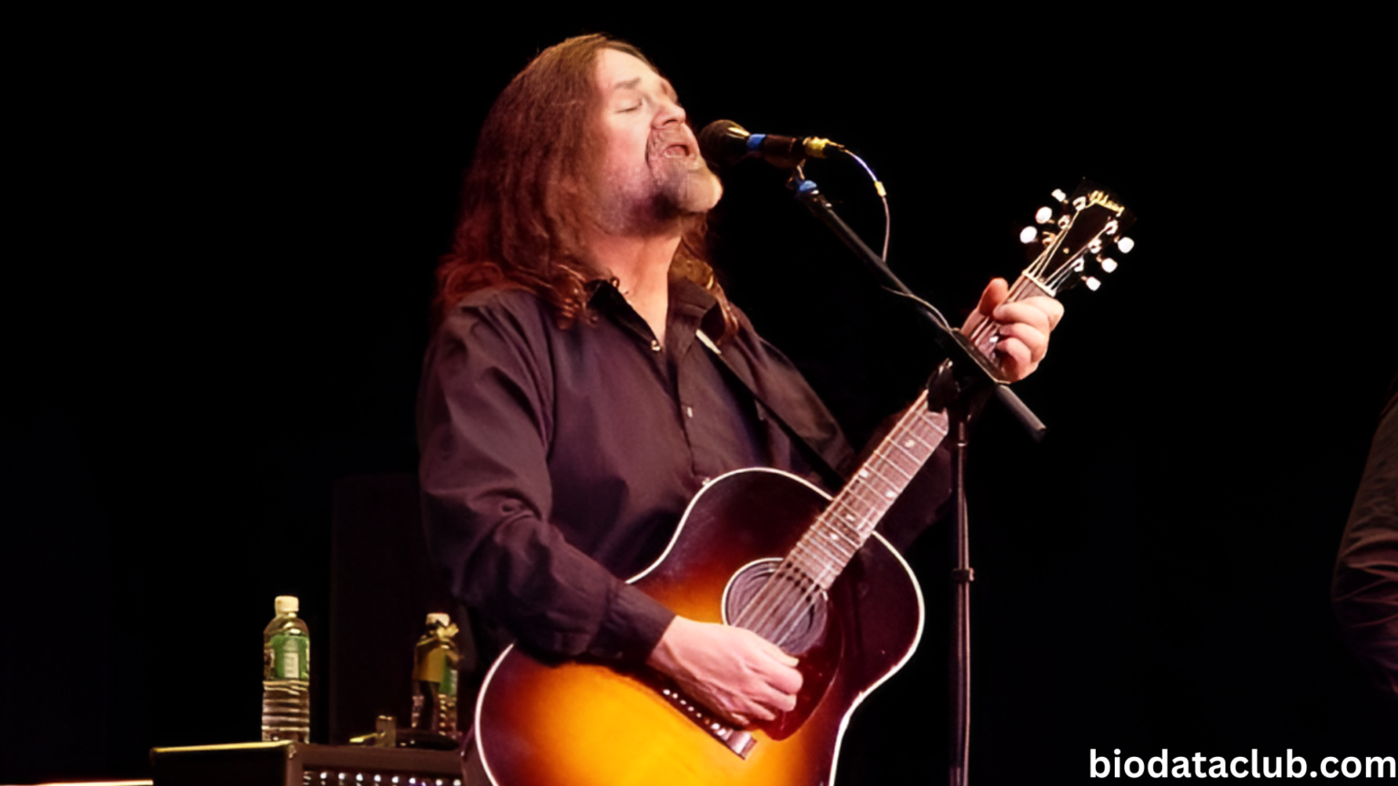 Brad Delp: Inspiring Life Style, Bio, Net Worth, Personal History 2025